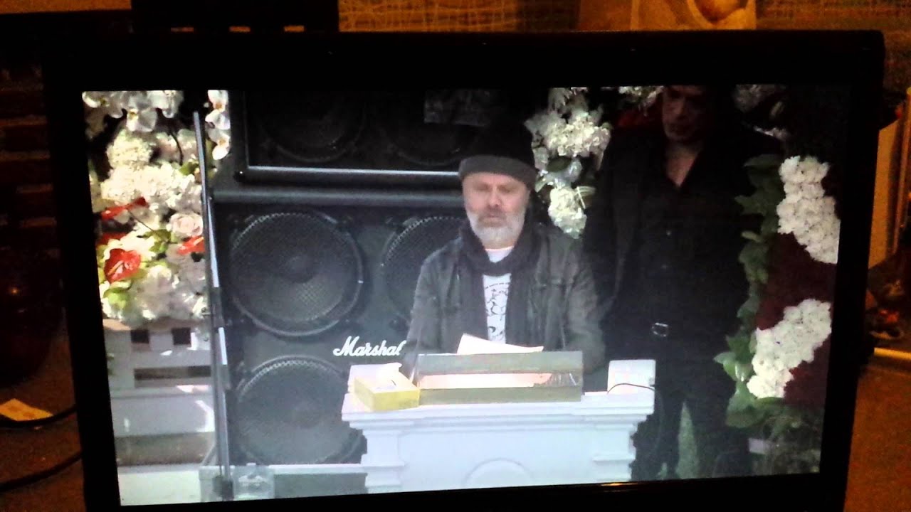 Memorial Service Lemmy - Robert en Lars - YouTube