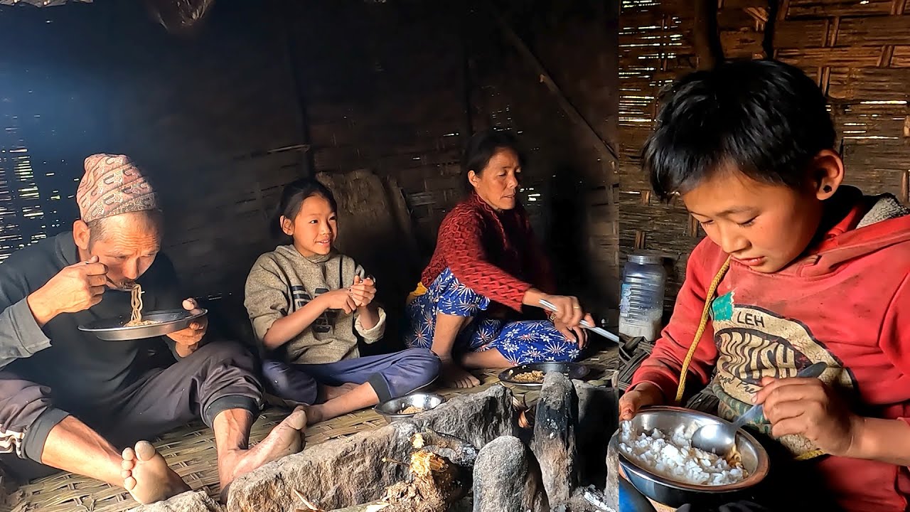 family in the jungle || Himalayan life of Nepal || - YouTube
