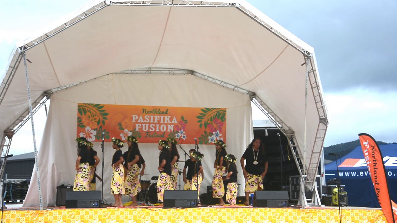 Niue Northland Dancers - YouTube
