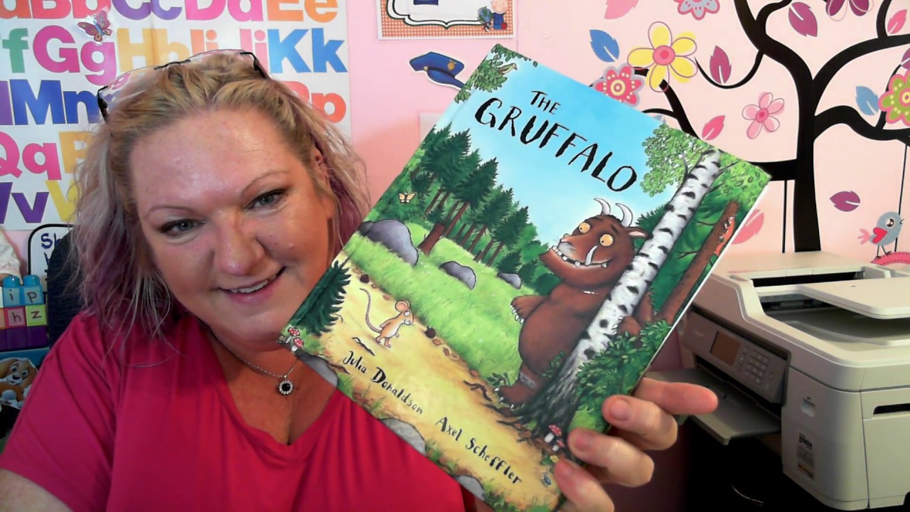 The Gruffalo read by Teacher Lisa Barnhart - YouTube