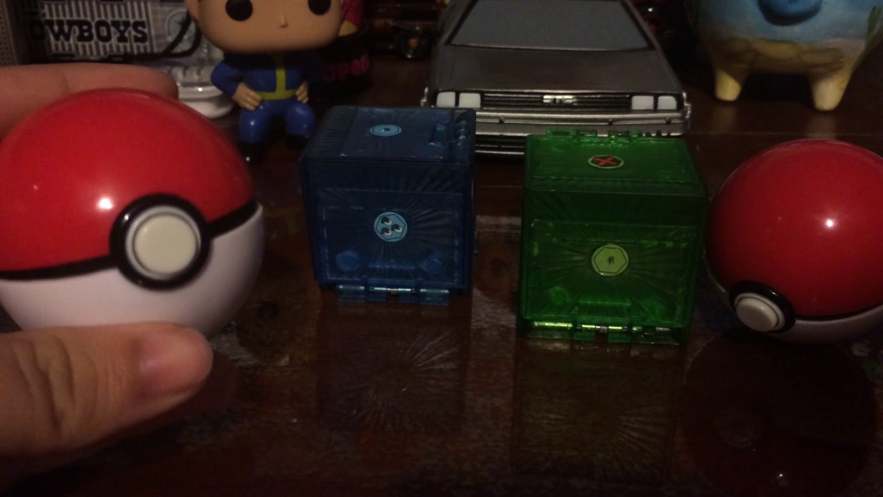 Pokémon Toy Review | Pop n battle poke balls and traps - YouTube