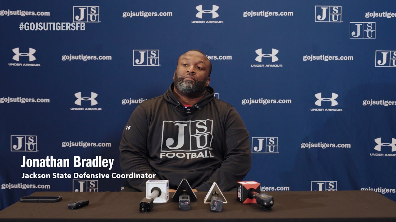 Spring Ball Press Conference #3 w/ Defensive Coordinator Jonathan Bradley - YouTube