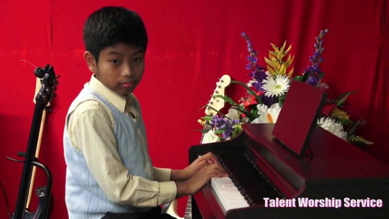 Kim Pi - Piano Talent Worship Service - YouTube