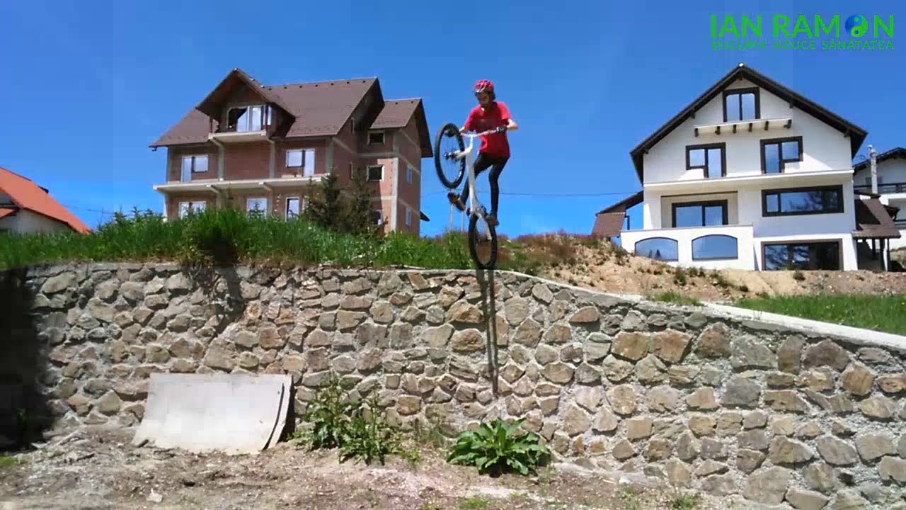 Seby best biketrial 2019 (people are awesome) - YouTube