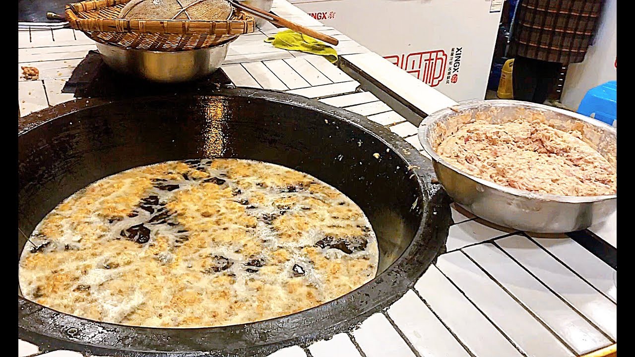 Fried Ghost Meat in China ChongQing 重庆油炸鬼酥肉 - YouTube