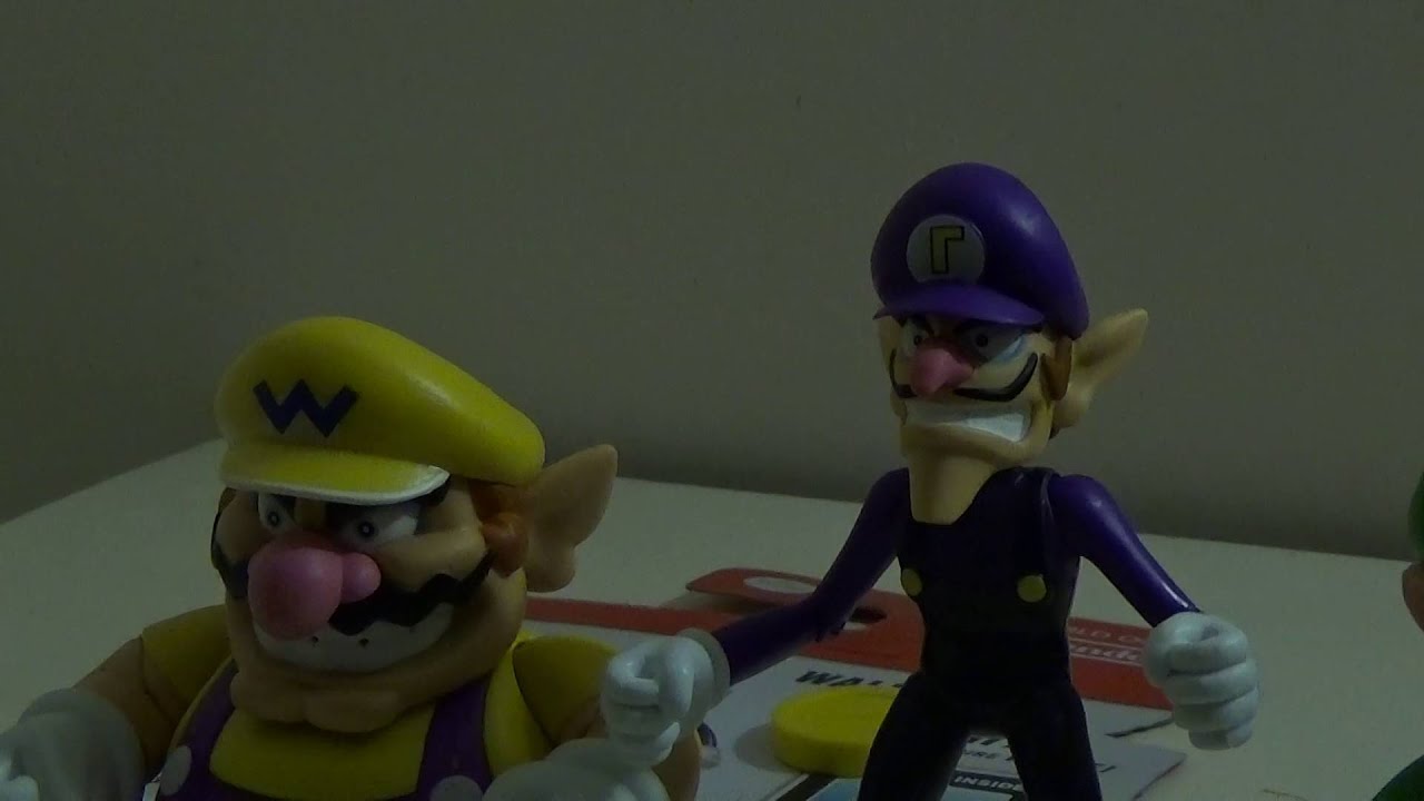 World of Nintendo Wario and Waluigi Figure Review - YouTube