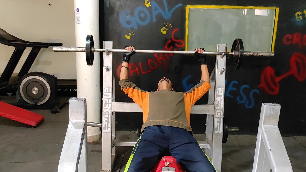 Gym best chest ( incline) exercises💪 improve mussels - YouTube