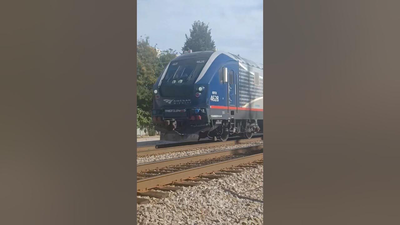 amtrak fly by capture by crossing gate - YouTube