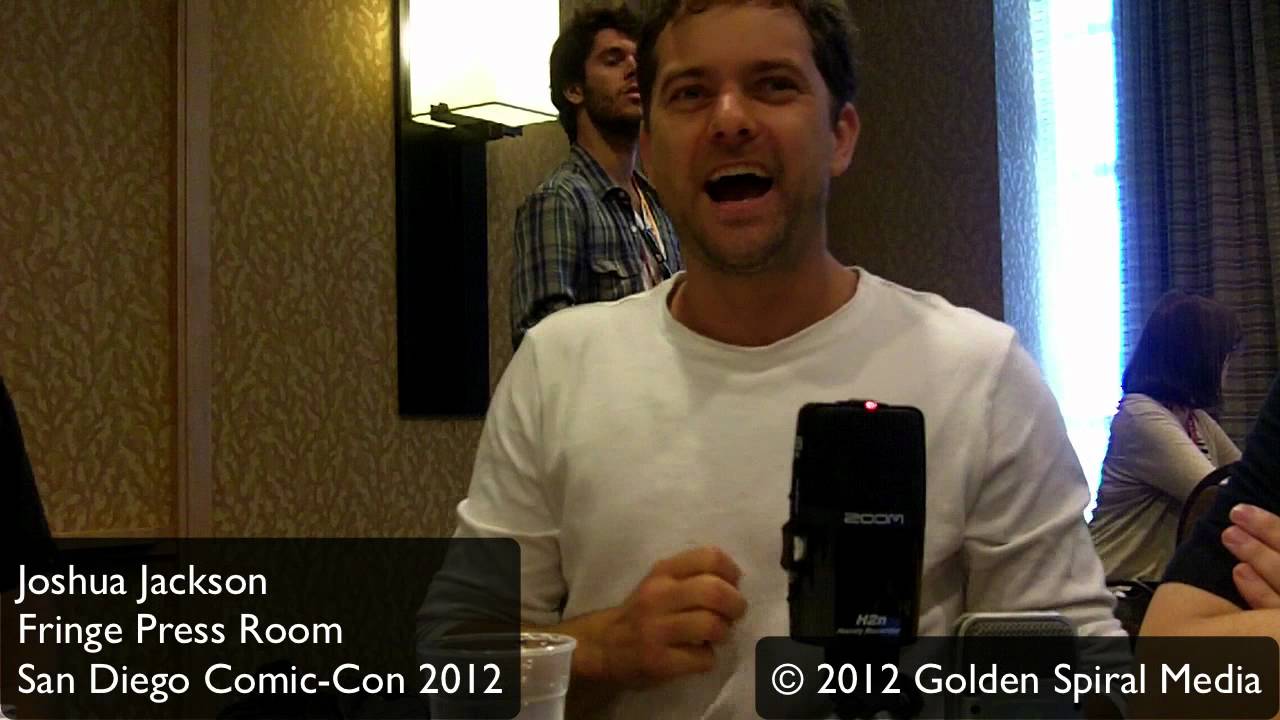 Joshua Jackson Interview Comic-Con 2012 - YouTube