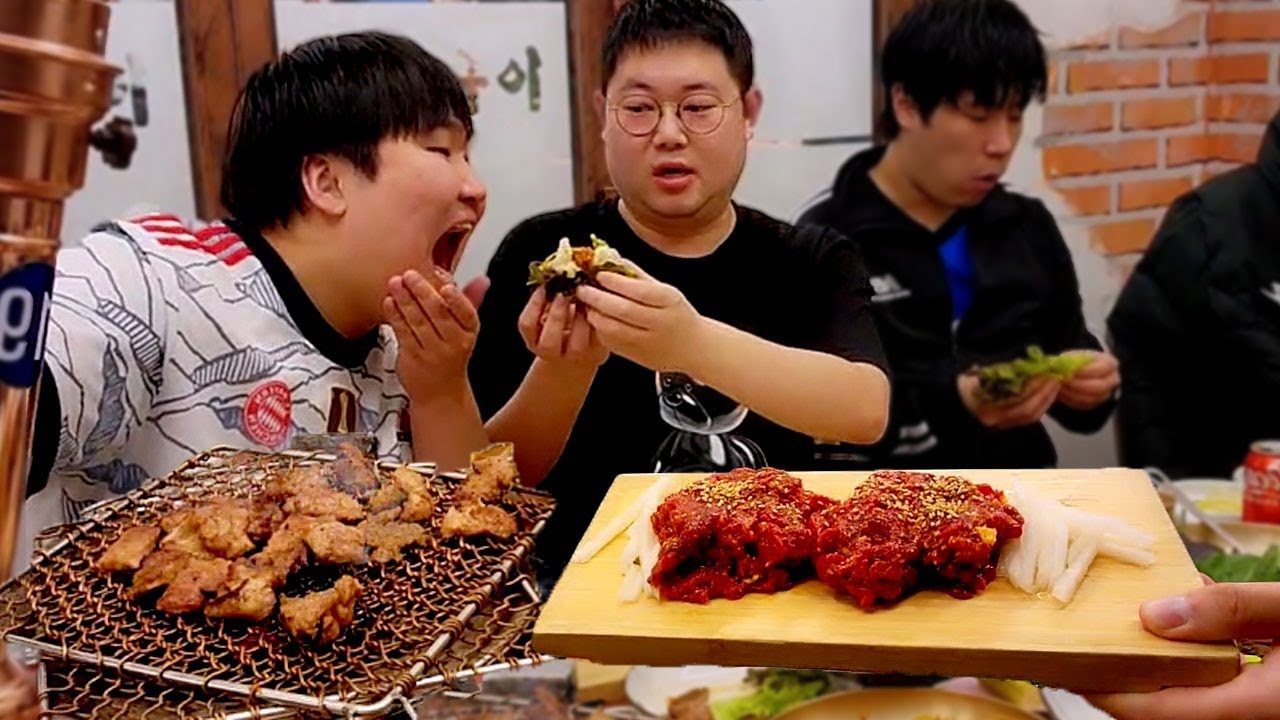 풋살끝나고 감스트형이랑 고기먹방!! [ Beef Mukbang ] - YouTube