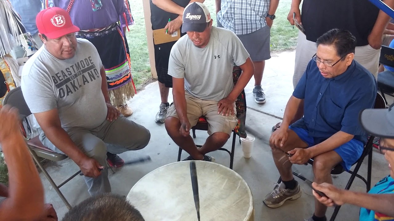 White Eagle at Neesh La Pow Wow July 2018 - YouTube