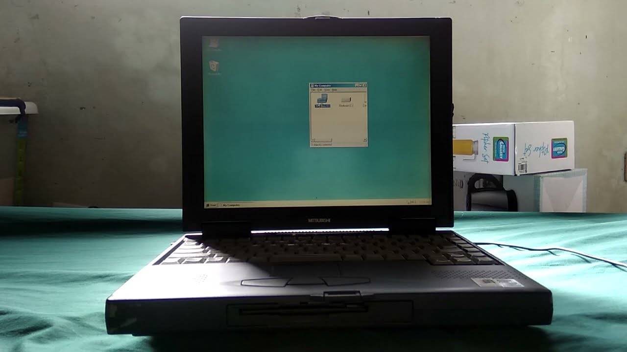 Mitsubishi Apricot AL Laptop (1997) - YouTube
