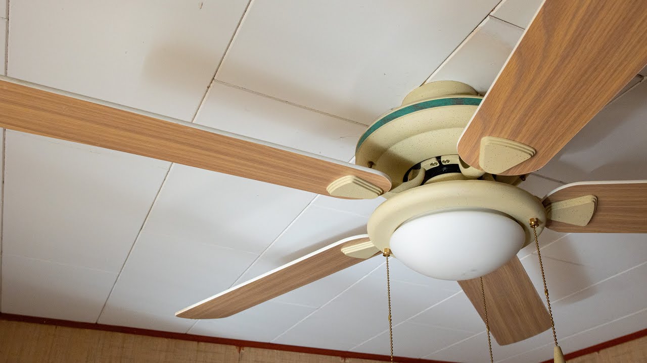 [Canada] 52" Canarm Nuvo Ceiling Fan - YouTube