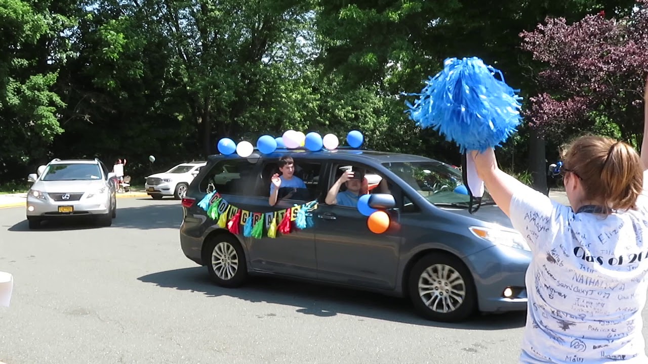 Montebello Elementary School 5th Grade Graduation Parade - YouTube