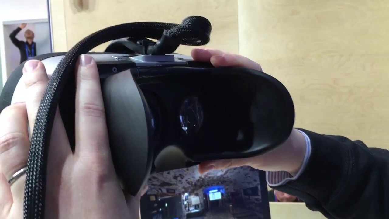 Varjo 'Bionic Display' Headset - Through the Lens - YouTube