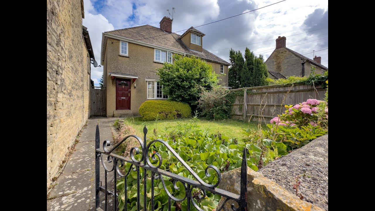 FOR SALE - Two Bedroom Central Witney Home - YouTube