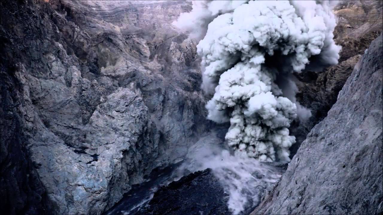 Typical volcanic eruption from Batu Tara volcano, Indonesia - YouTube