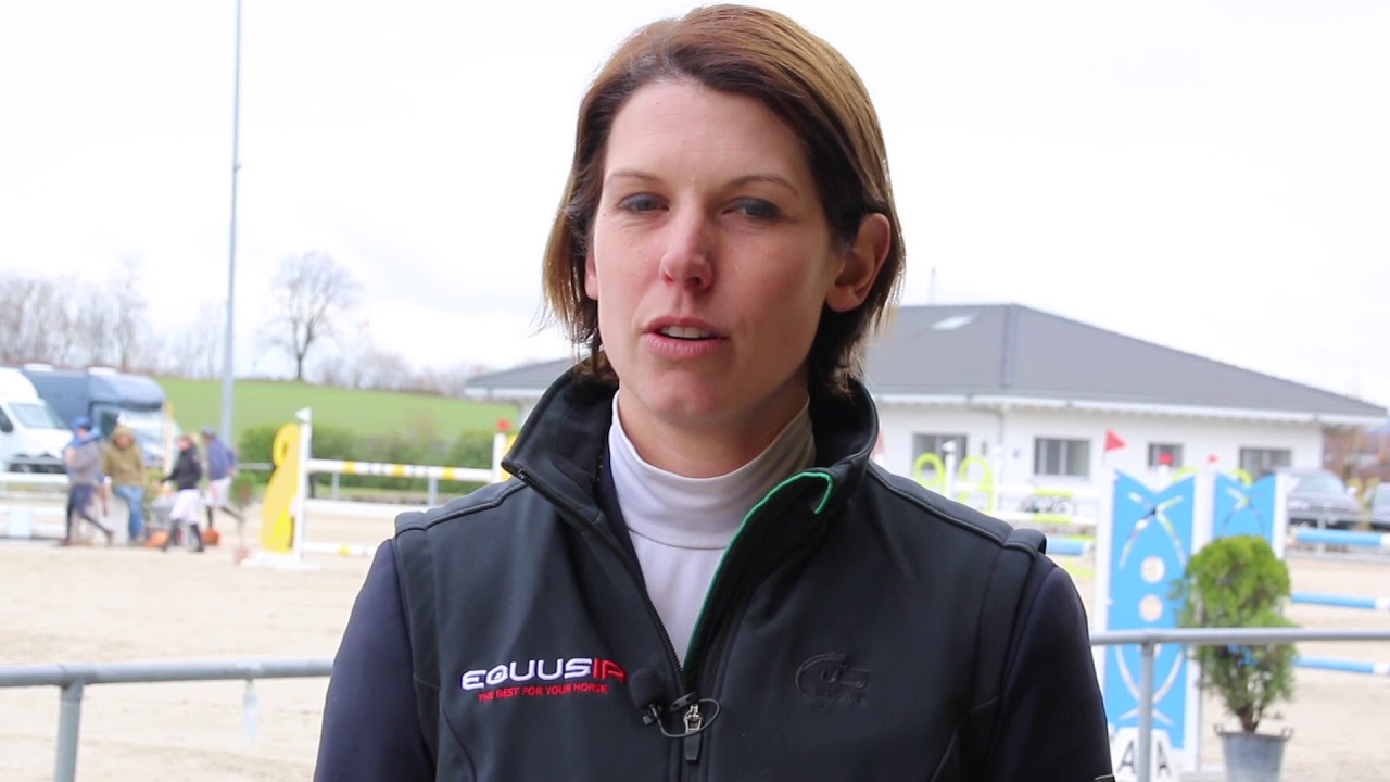Esther Ruflin arbeitet mit der EQUUSIR BEST-BOX und ist begeistert ...