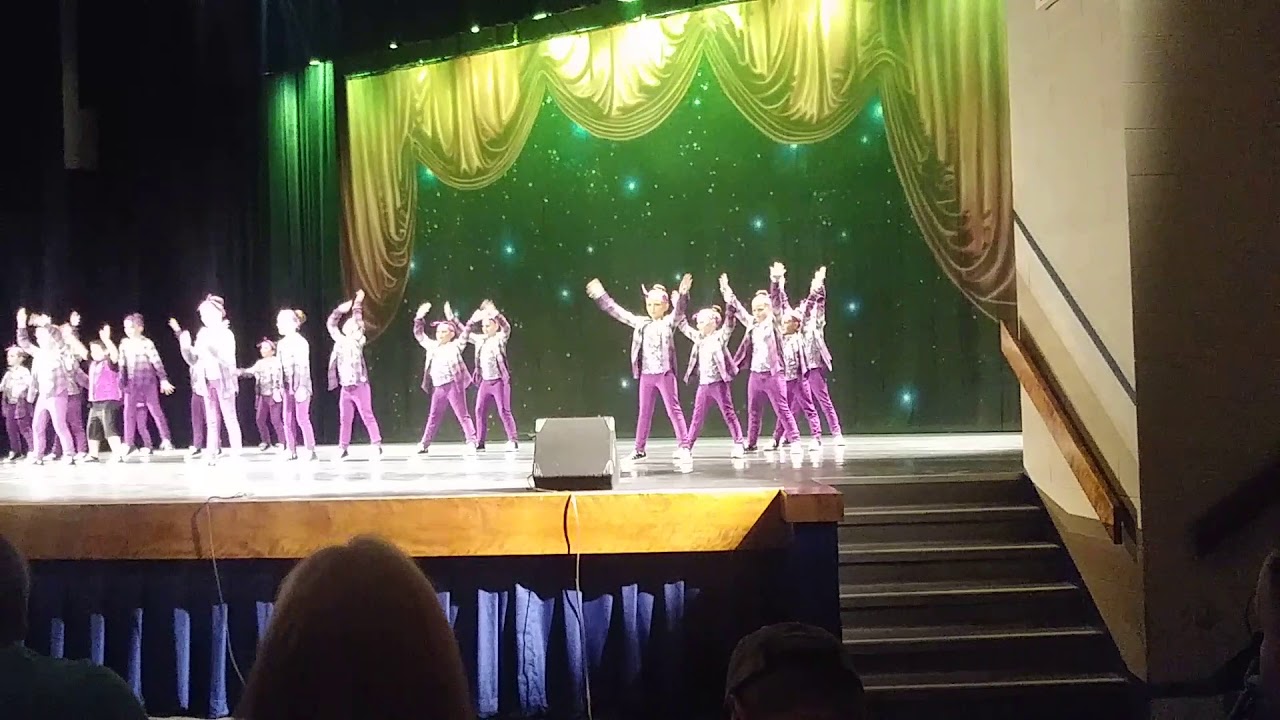 Rhythm n jump dance recital Hip hop "peanut butter jelly time" - YouTube