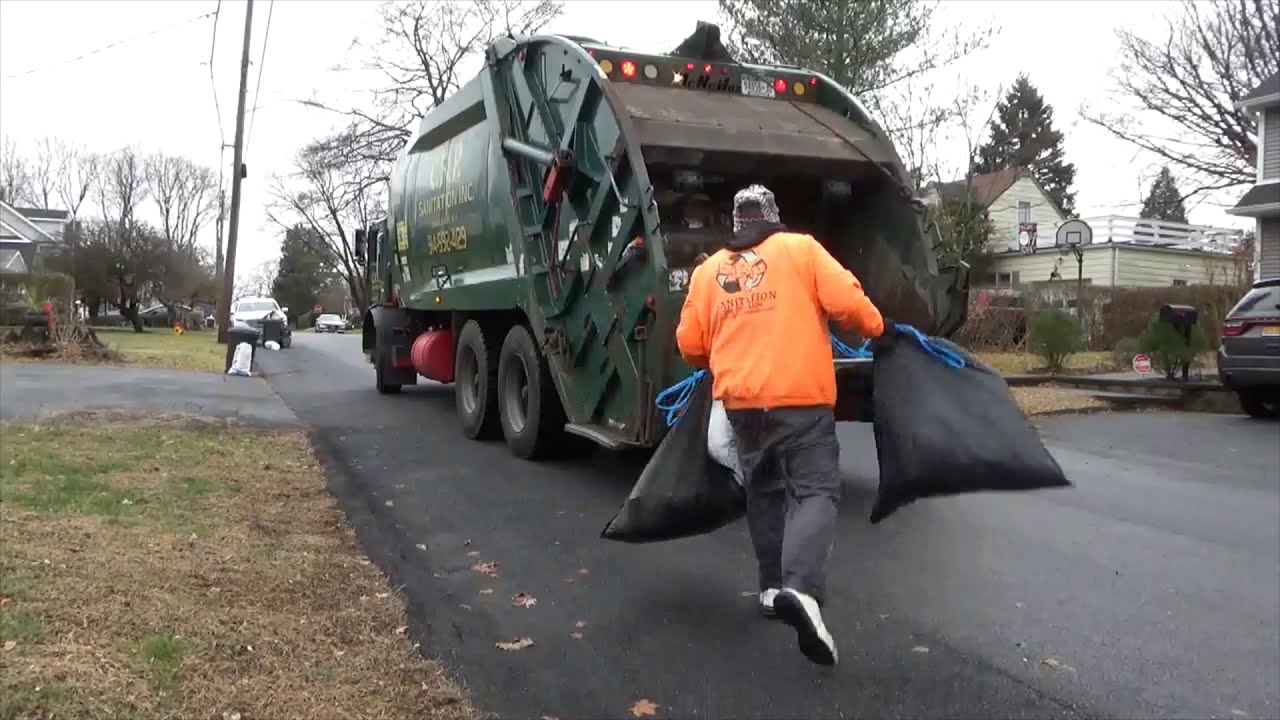 C R P Sanitation: Post Christmas Garbage Collection - YouTube
