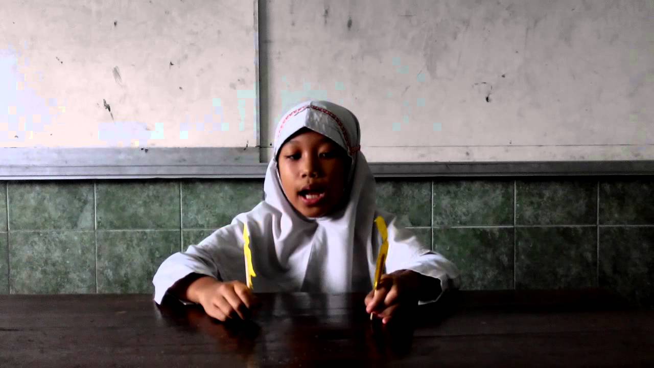 Fina Khalid puppet Show - YouTube