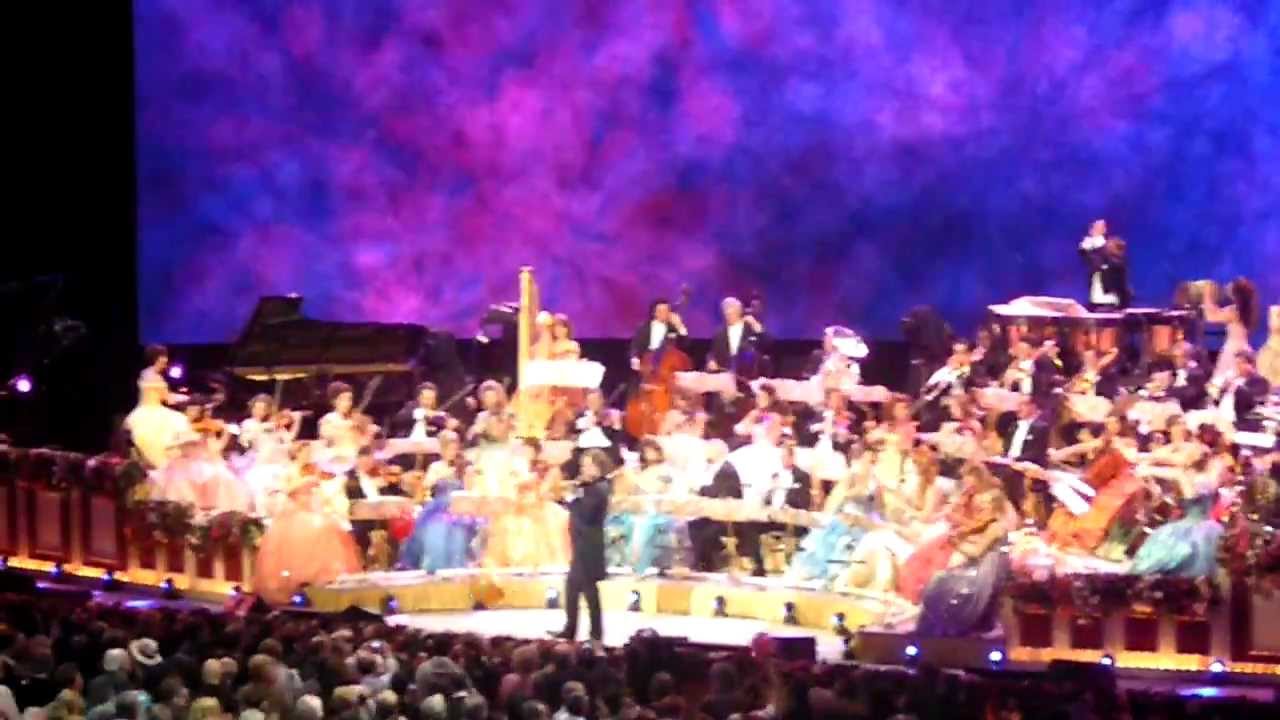 Andre Rieu - Live in Vienna, Stadthalle 2011 - YouTube