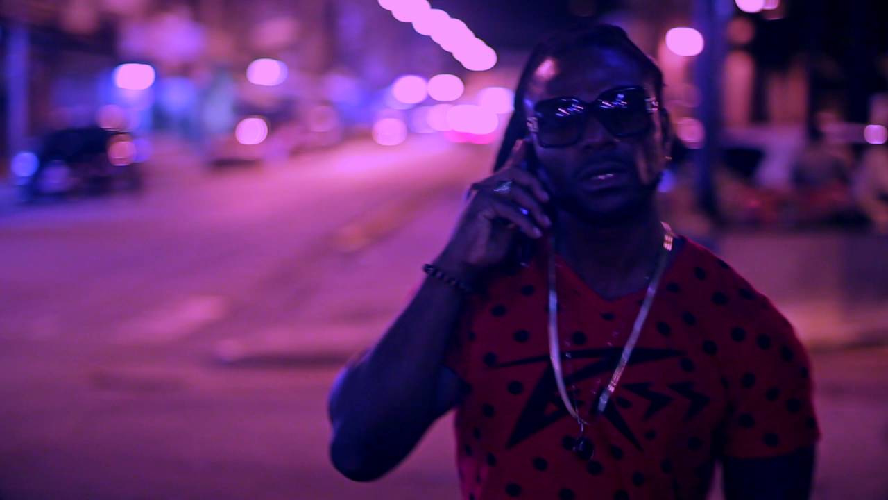 FÉFÉ THE KING RÉLÉ POLICE - YouTube