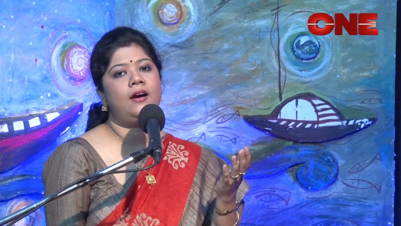 Charan Chuye Jai Madhuja Chatterjee - YouTube