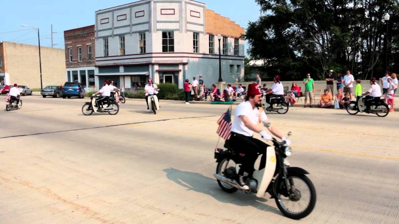 Mattoon July 4th Parade 2015 - YouTube