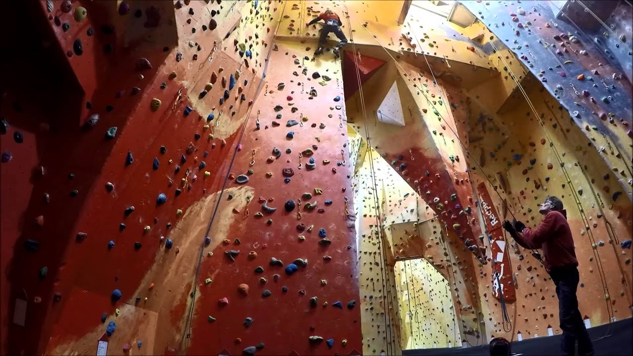 Climbing at Redpoint Birmingham Yellow 6b - YouTube