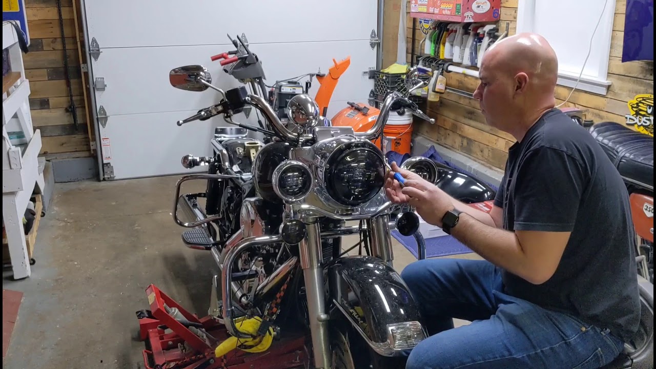 Harley Road King Batwing Fairing Installation Video- Part 2 - YouTube