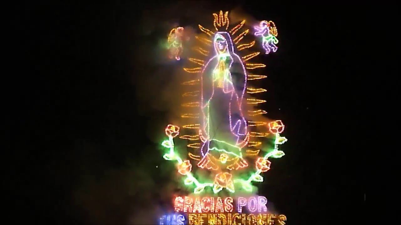 Fiesta de la Pirotecnia Xiutetelco 2016 - Quema de castillos. - YouTube