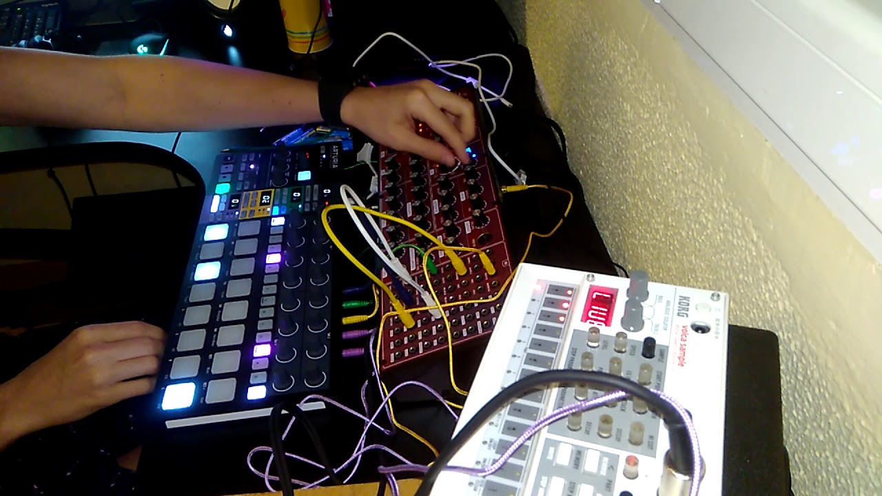 TECHNO JAM #10 || BEHRINGER NEUTRON, ARTURIA BEATSTEP PRO, KORG VOLCA ...