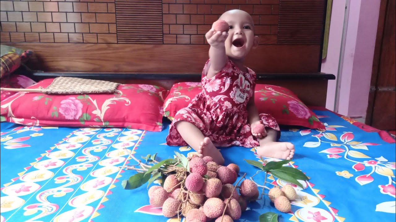 cute little girl tasfia eating lychee --how to eat lychee - YouTube