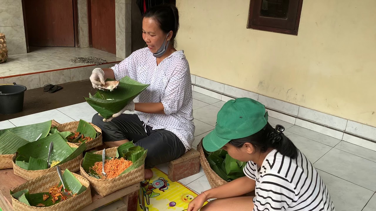 Food preparation Banjar program - YouTube