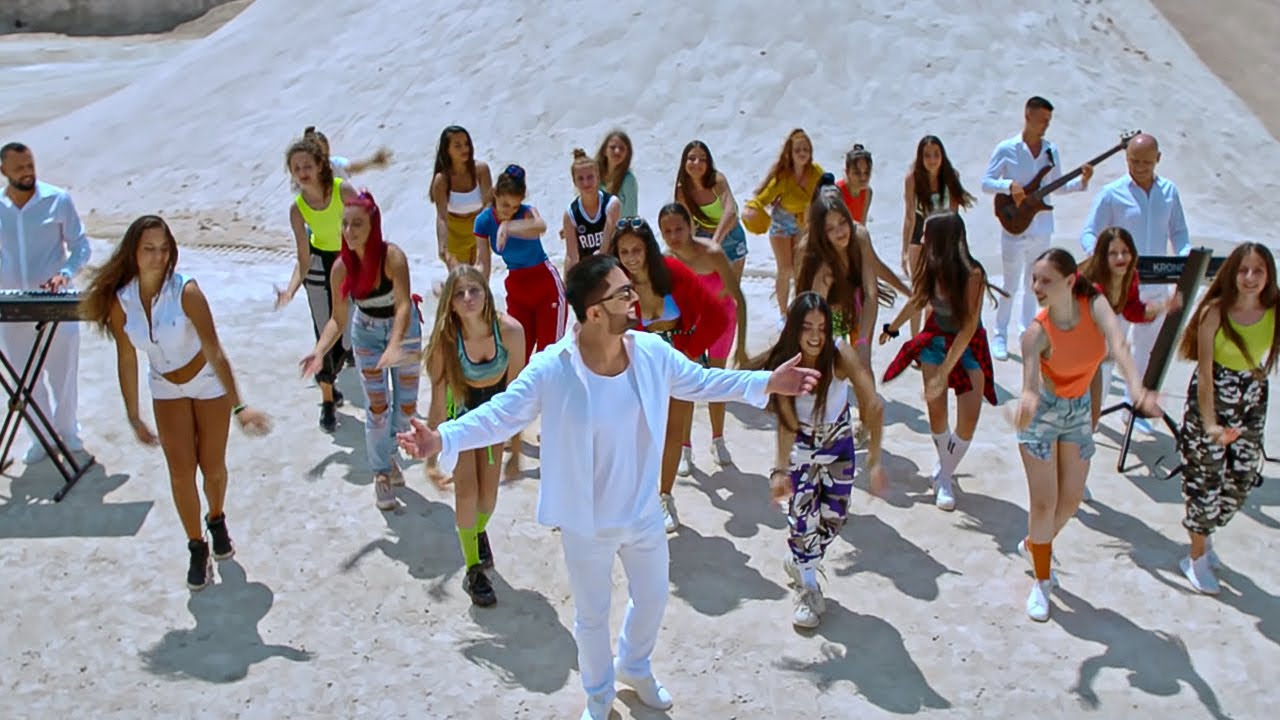 Sinan Hoxha - Dashni Dashni (Official Video 4K) - YouTube