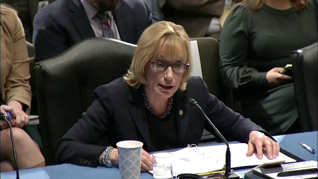 Senator Hassan’s Bipartisan REPORT Act Advances Out of Homeland ...