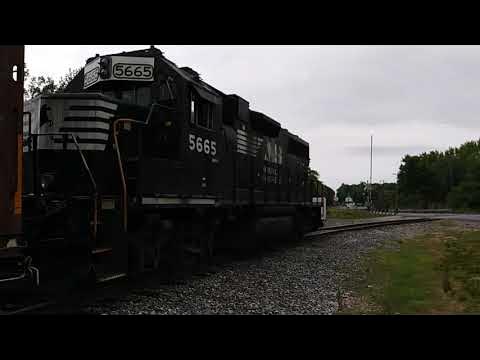 K53 enters Delpro Yard, Bear DE to work Rocola Tie Factory with NS 5665 long hood forward 5-28 ...