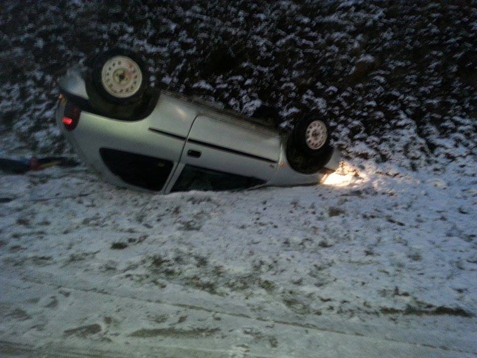 Opel Corsa Dachowanie | rollover crash | Onboard | Driving in the snow ...