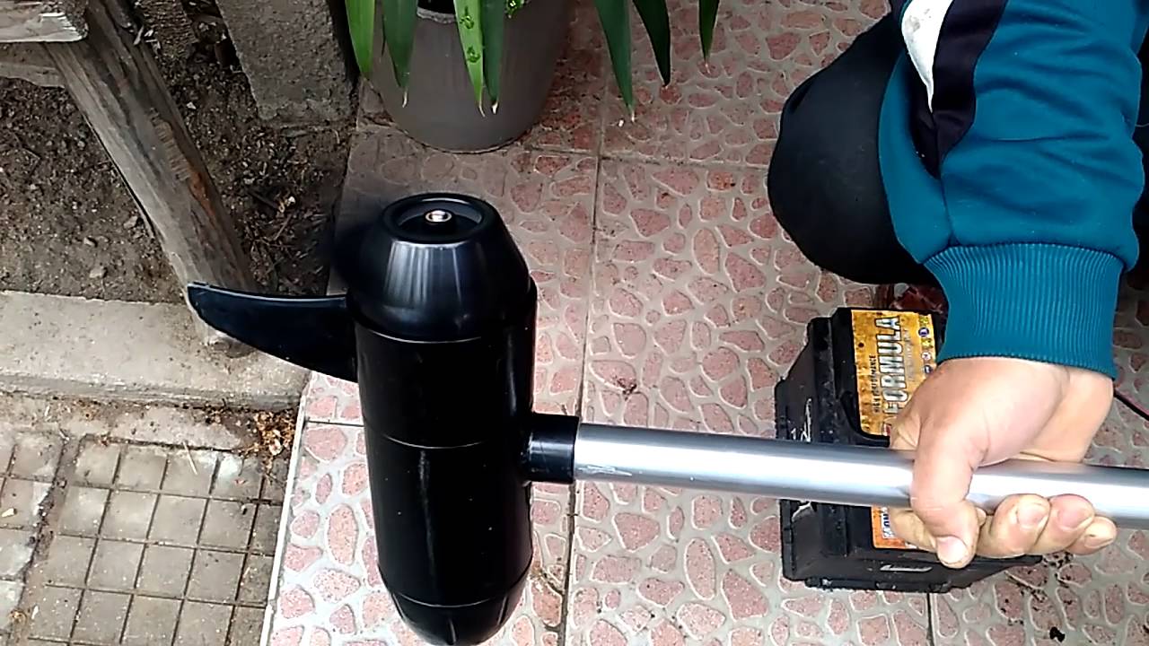 Двигател MotorGuide VariMax 40 12V - YouTube