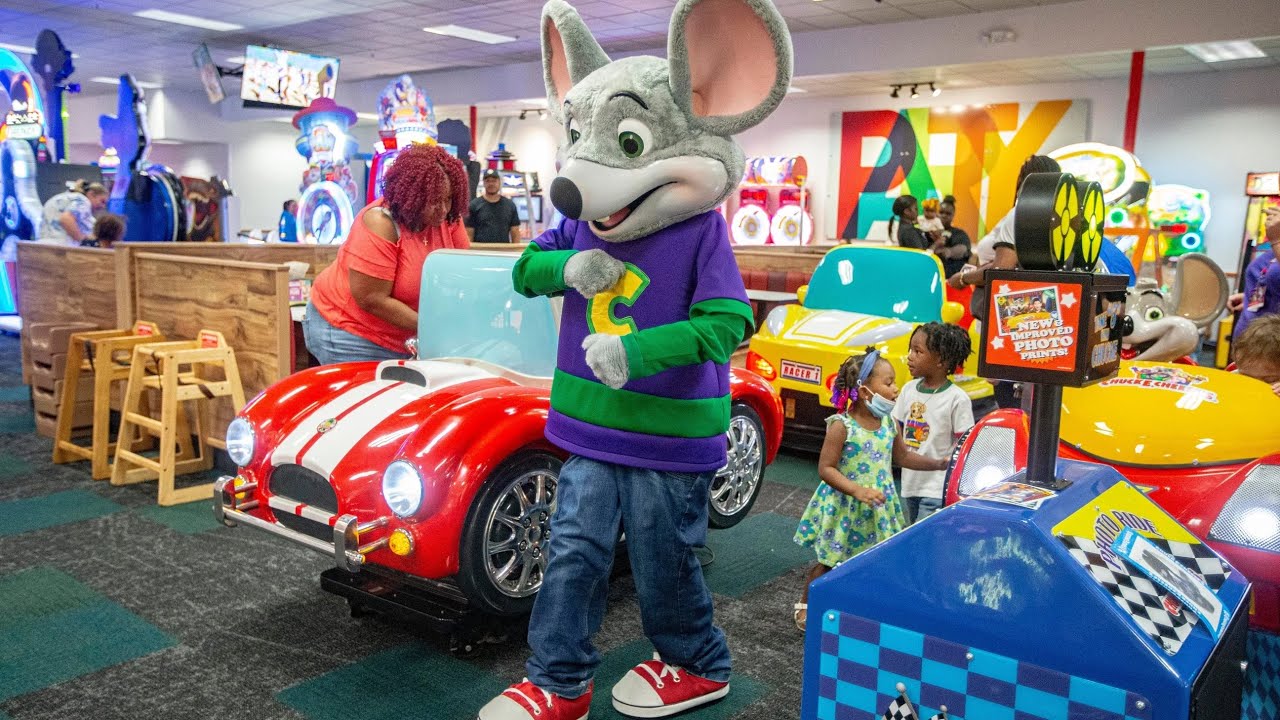 Chuck E. Cheese #chuckecheese - YouTube