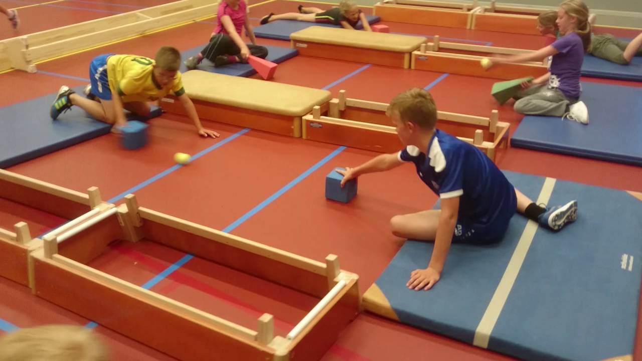 Gymles groep 5/6 Uniaskoalle 3 hoeken - YouTube