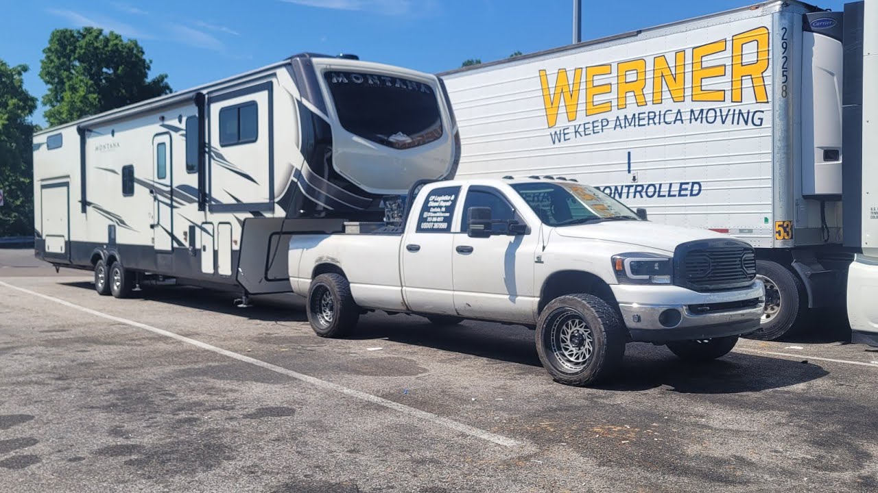 Ram 2500 Hauls 14,000lb 5th Wheel To Indiana | Copart - YouTube