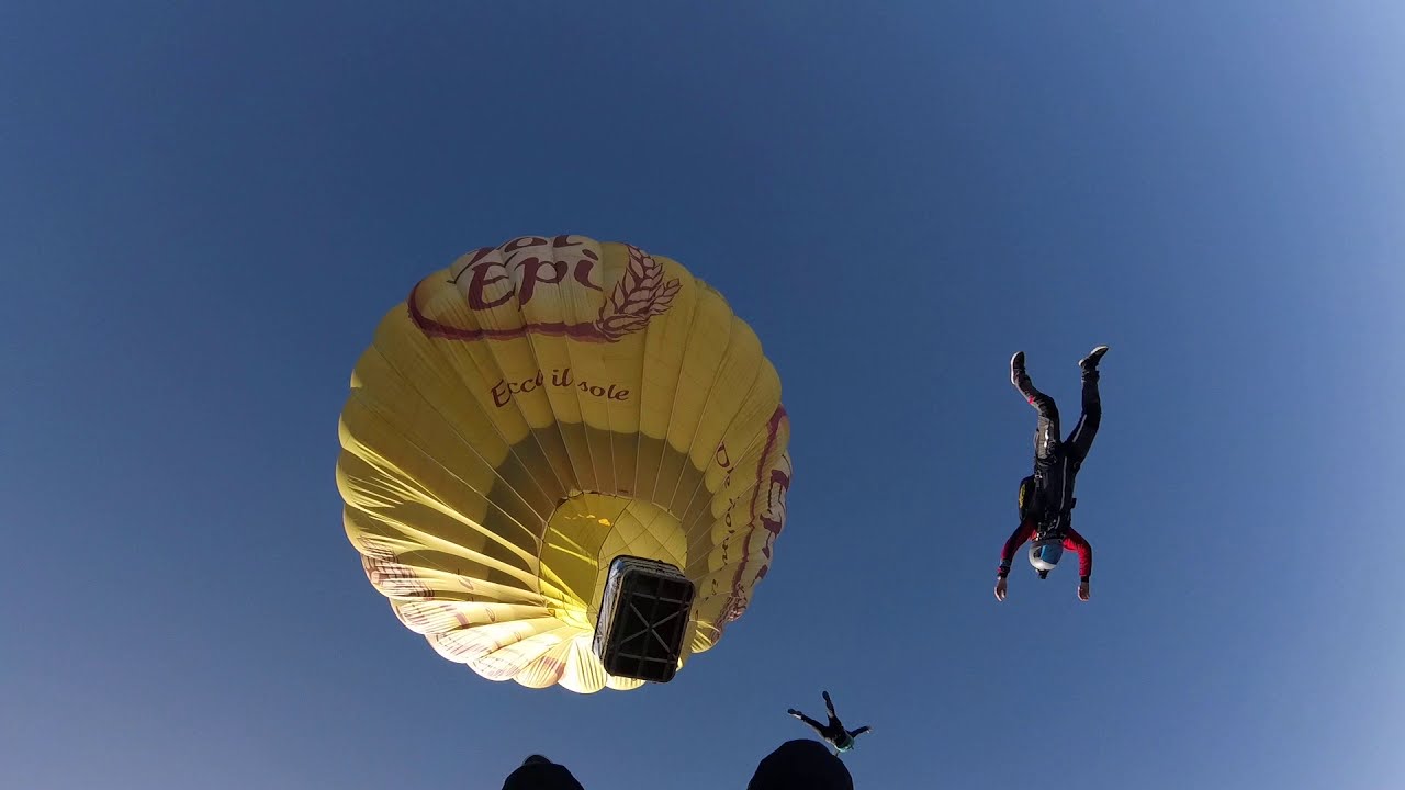 Balloon skydive - YouTube