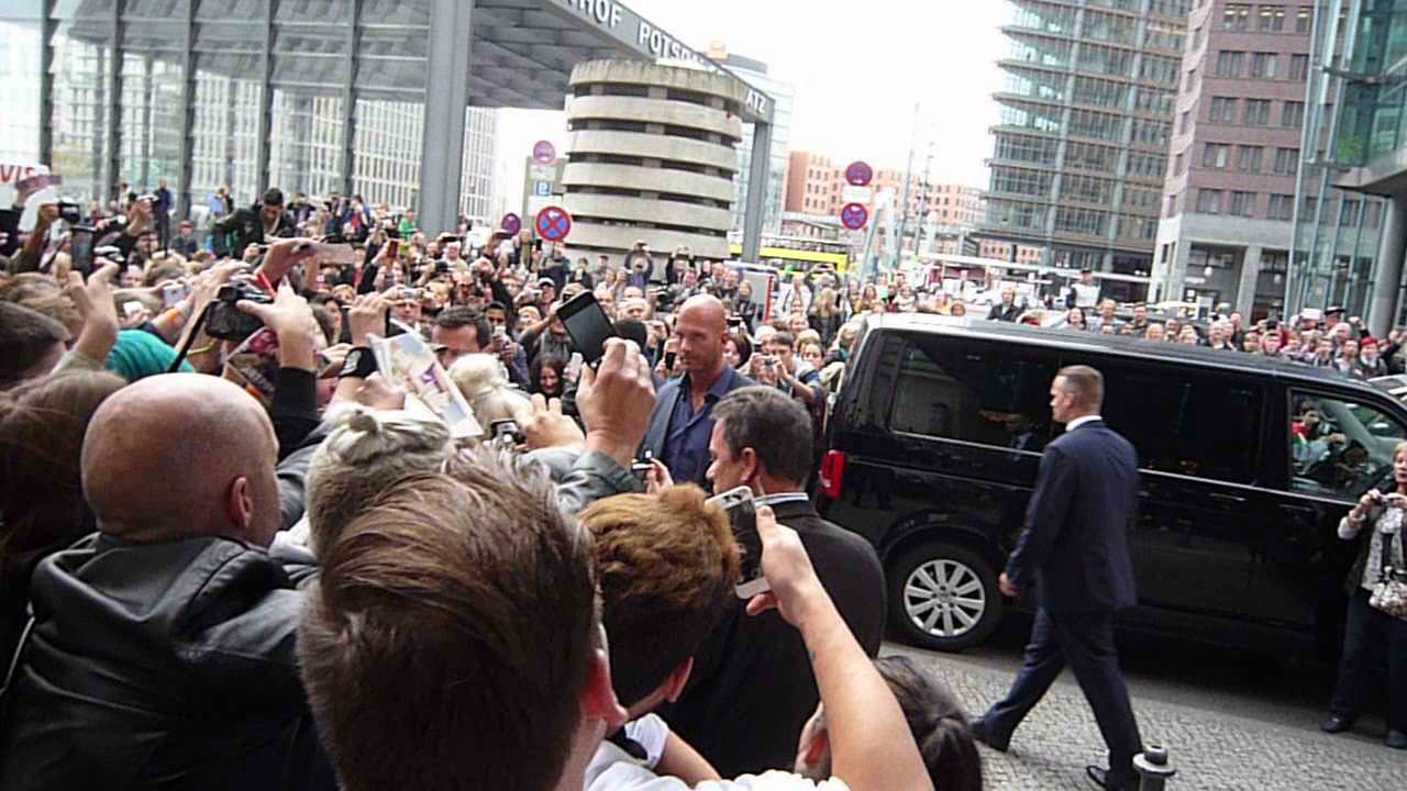 Lady Gaga signing Autographs at 23th October 2013 in Berlin - YouTube