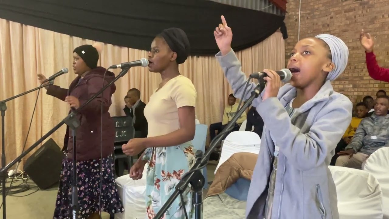 Song: Azula Zule, Afune eyodwa - YouTube Music