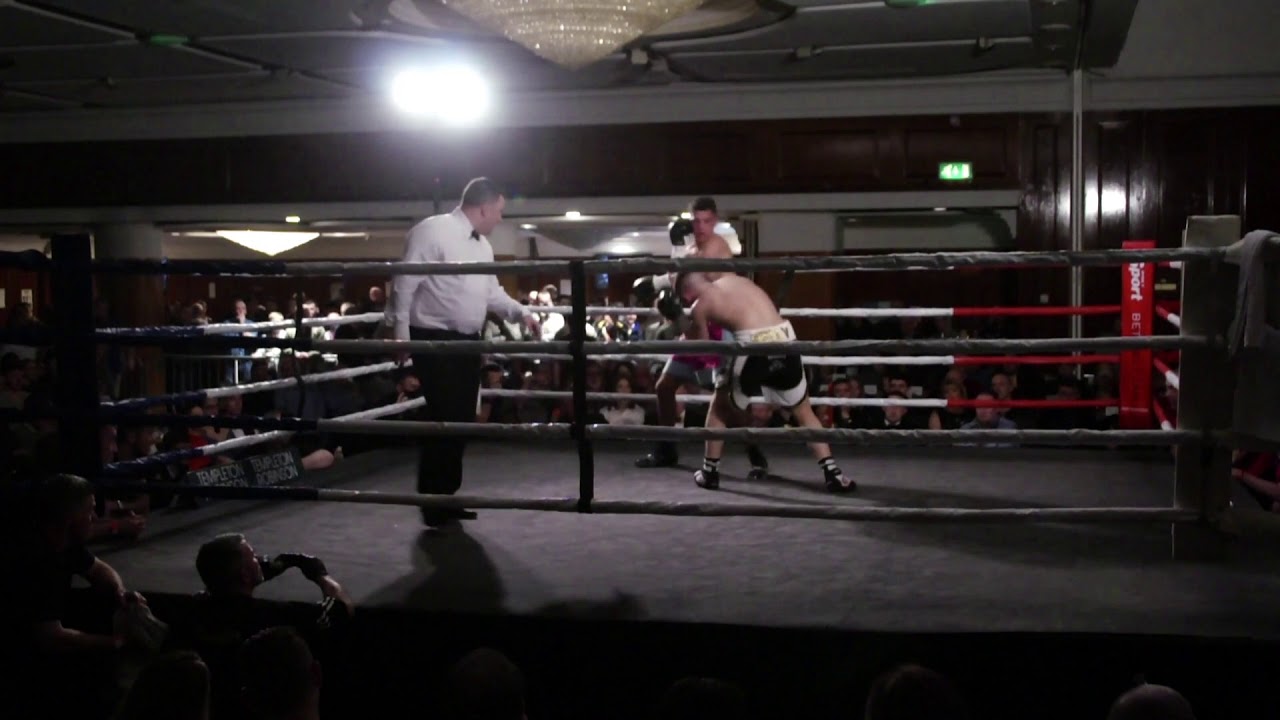 Lucas Ballingall v Karl Kelly | February 2018 | Europa Hotel - YouTube