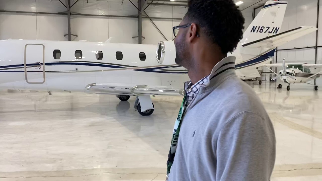 Getting ready for the flight - YouTube