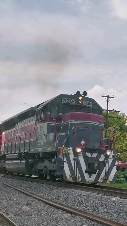 Emd Sd40-2 Ex Sd45 Fxe 3204 Leslie RS3L Horn Turno El Castillo #3204 - YouTube