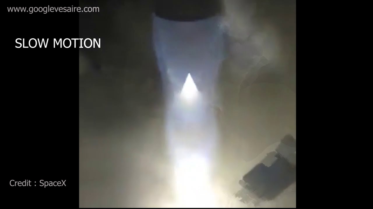 Elon Musk : Starhopper flight successful. Water towers *can* fly haha ...